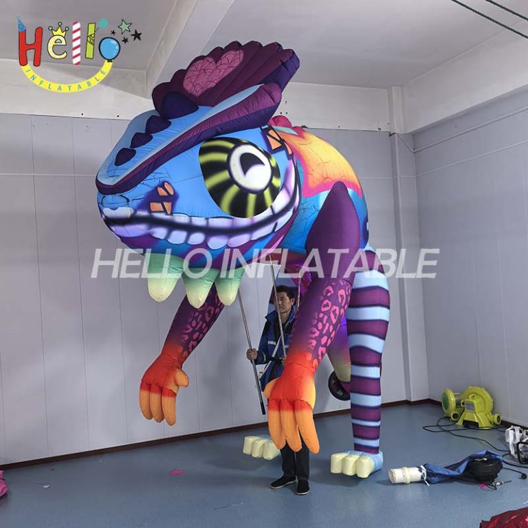 Giant Inflatable Seahorse/Chameleon/Mosquito/Parrot Puppet Carnival ...